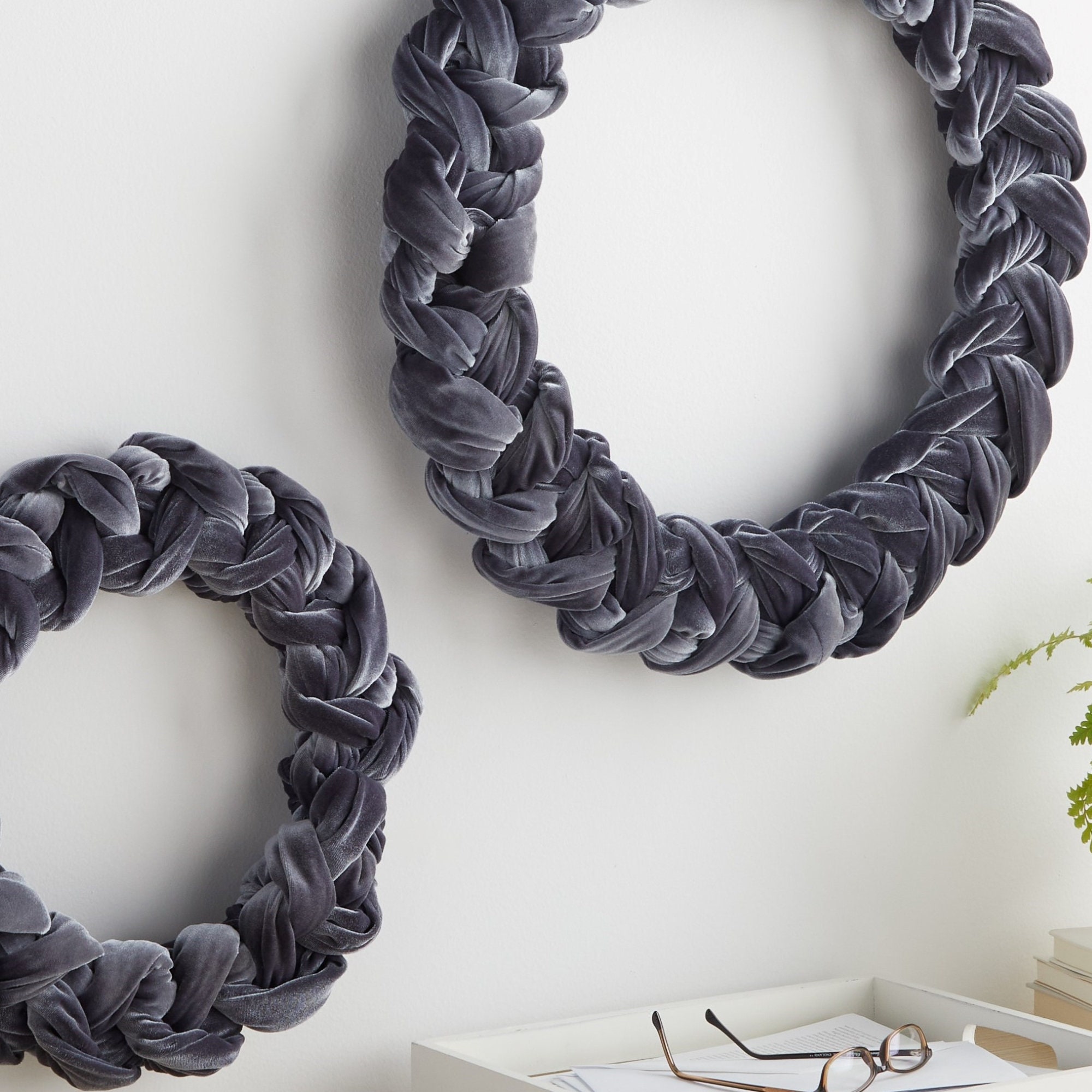 Handmade Gray Velvet Wreath Wall Decor Front Door Wreath - Etsy.de
