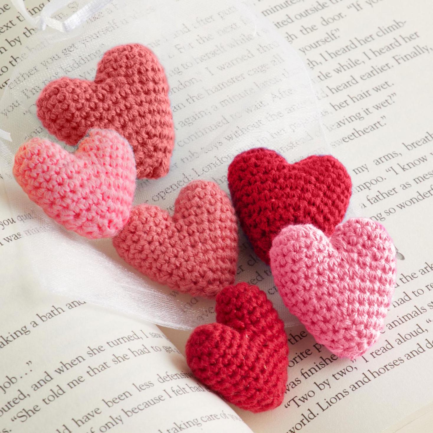 Mini Crochet Hearts Set of 6, Bowl Fillers, Gift for Mom, Handmade ...