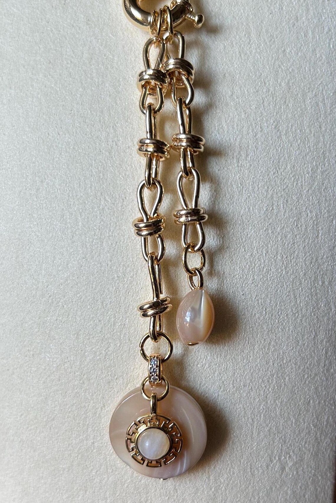 Tangled Pearl Necklas - Etsy