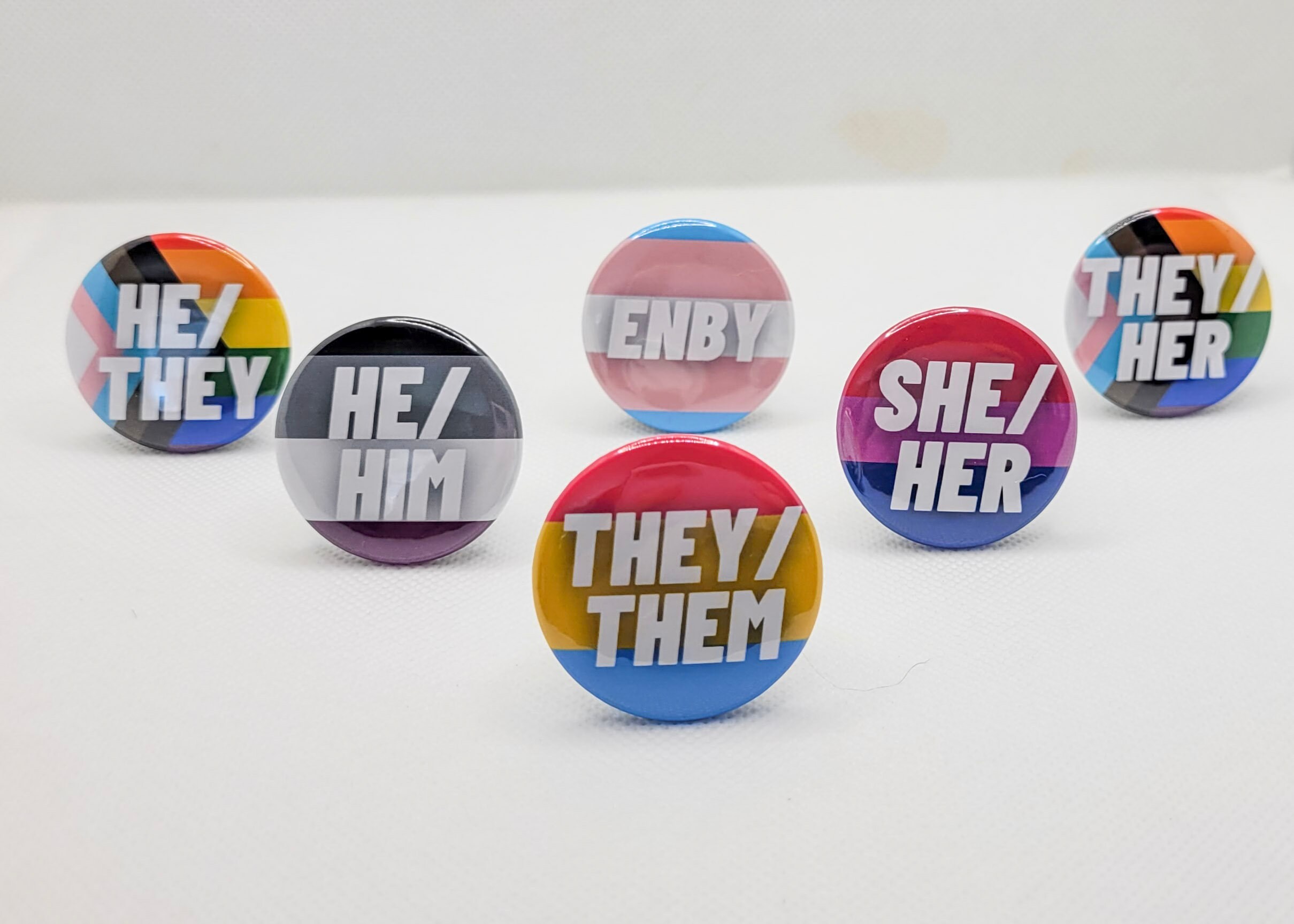 Progress Pride Flag Button Pride Pronoun Pin Intersectional - Etsy Canada