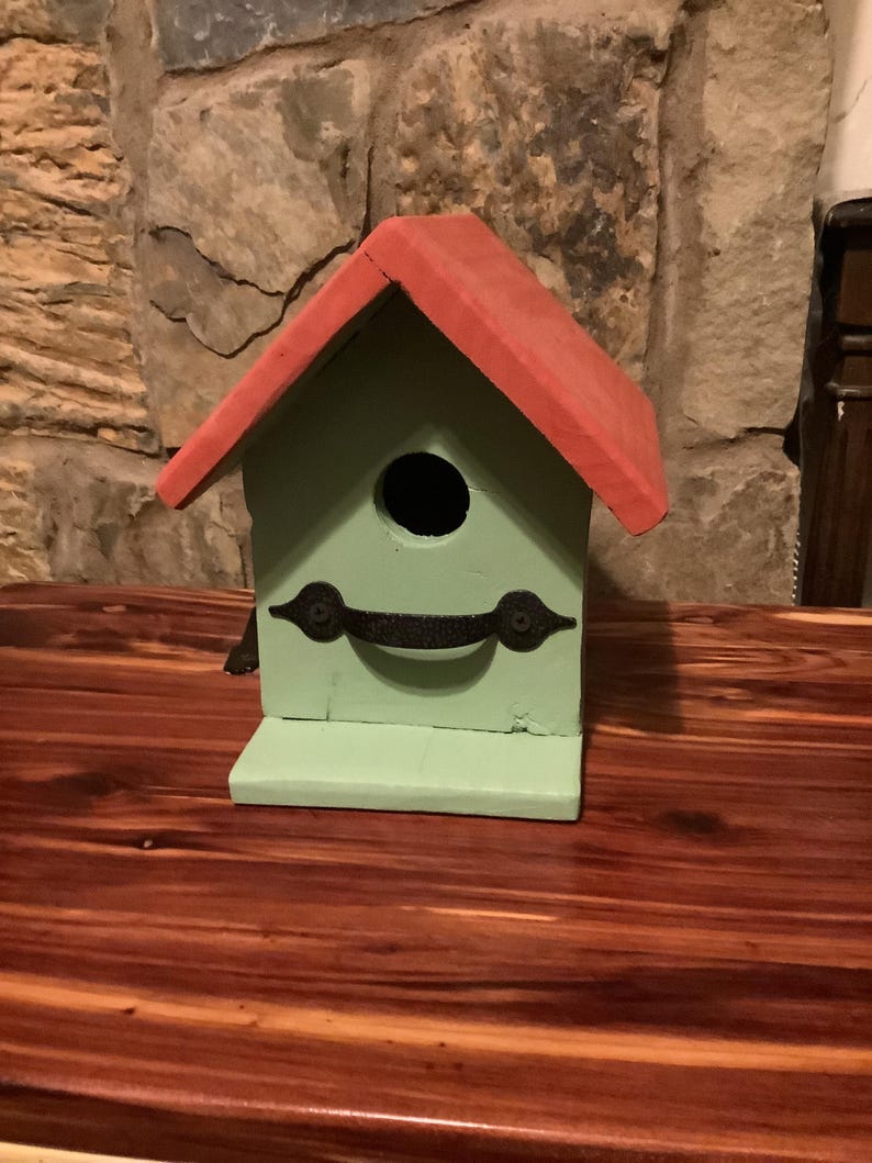 Traditional Rustic Birdhouse Great for Backyard and Garden Decor - Etsy