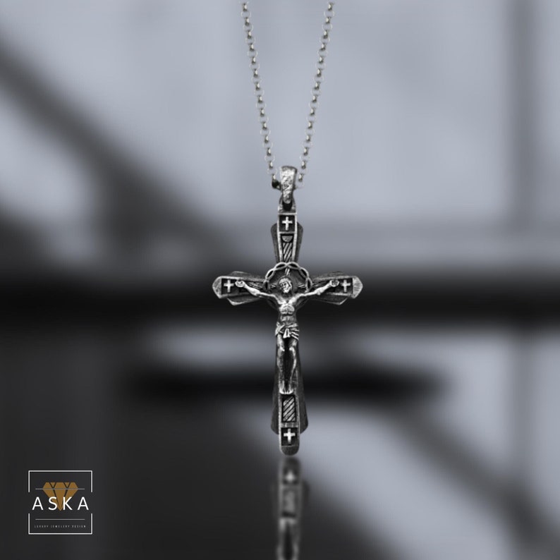 Crucifixion of Jesus Catholic Necklace for Men, Silver Cross Necklace ...
