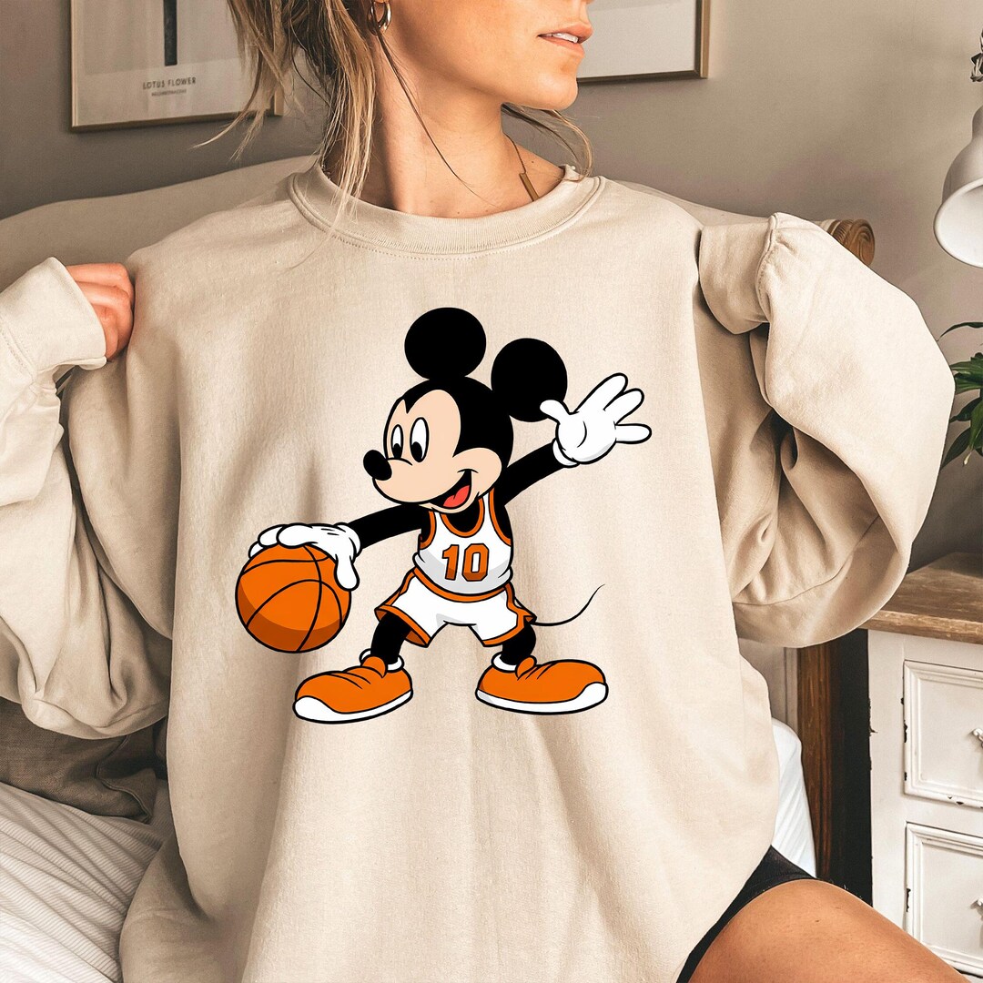 Cute Mickey Playing Basketball Png, Mickey Mouse Basketball Player Png ...