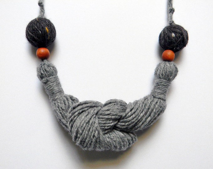 Tweed Grey Wool Necklace. Statement Necklace. Fiber Jewelry - Etsy