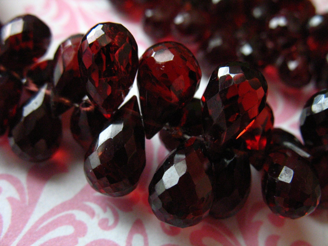 2-10 Pcs GARNET Teardrop Drop Briolettes Beads Mozambique - Etsy