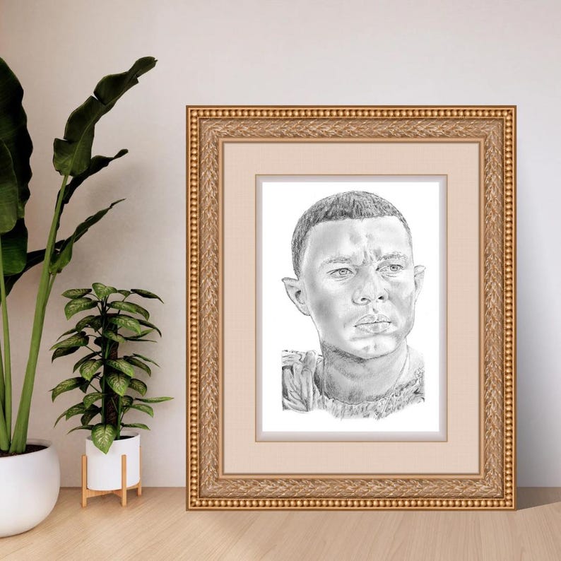 ARONDIR the Lord of the Rings: the Rings of Power A5 Monochrome Pencil ...