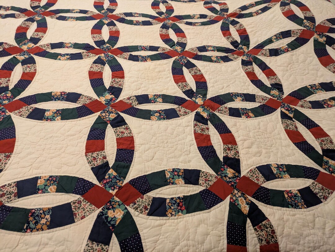 Vintage Double Wedding Ring Patchwork Quilt. Full Size. Red, Blue, Pink ...