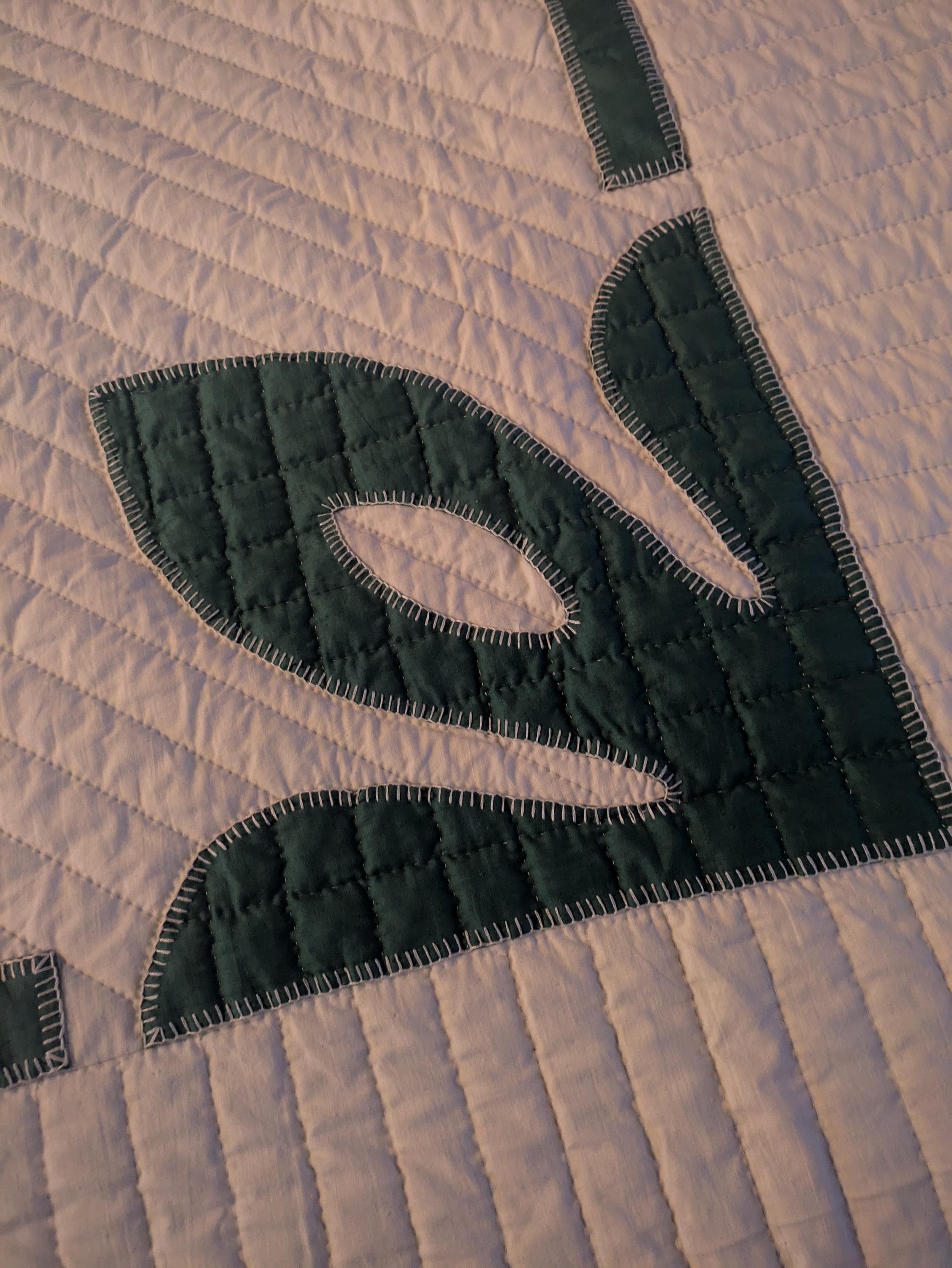 Gorgeous Handmade Hawaiian Applique Quilt. Green and White. Full Size ...