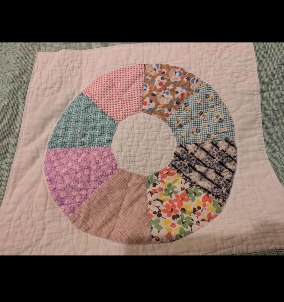 Vintage (1960s) Handmade Dresden Plate Patchwork Quilt. Full Size ...