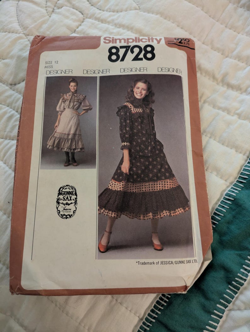 Vintage 1970s Simplicity Designer Sewing Pattern. 8728. Gunne Sax ...