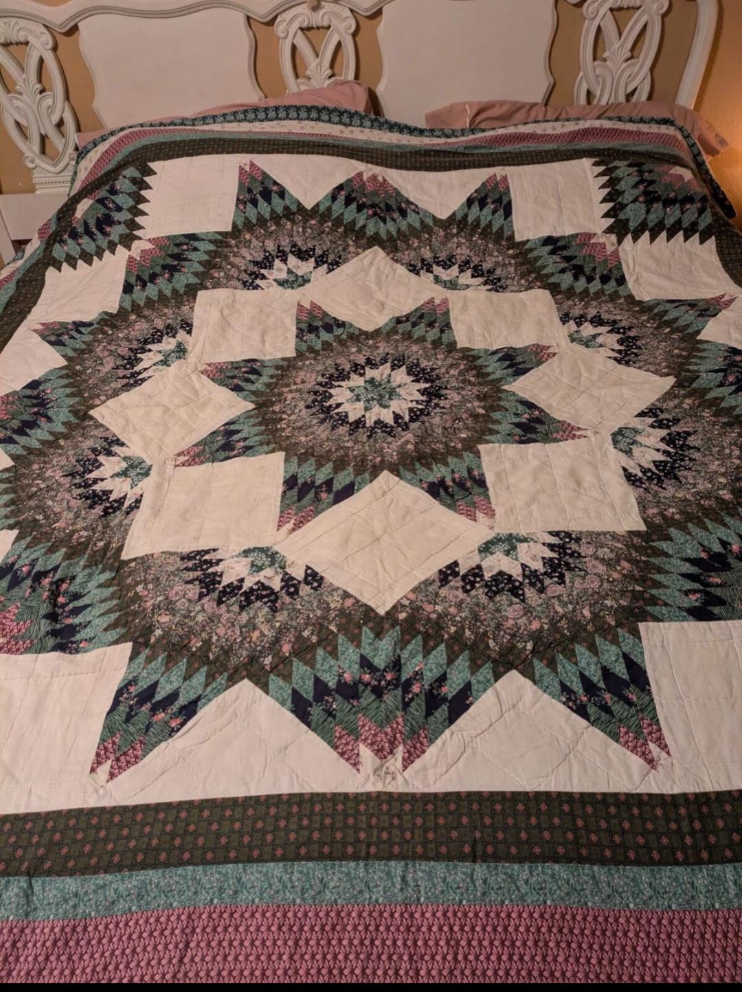 Vintage Broken Lonestar Patchwork Quilt. Mauve, Greens, and Grey Broken ...