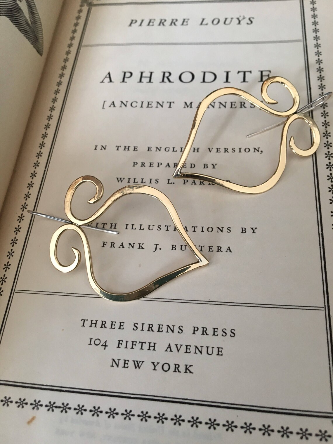 Lg Sm Turkish scroll earring romantic jewelry scroll work | Etsy