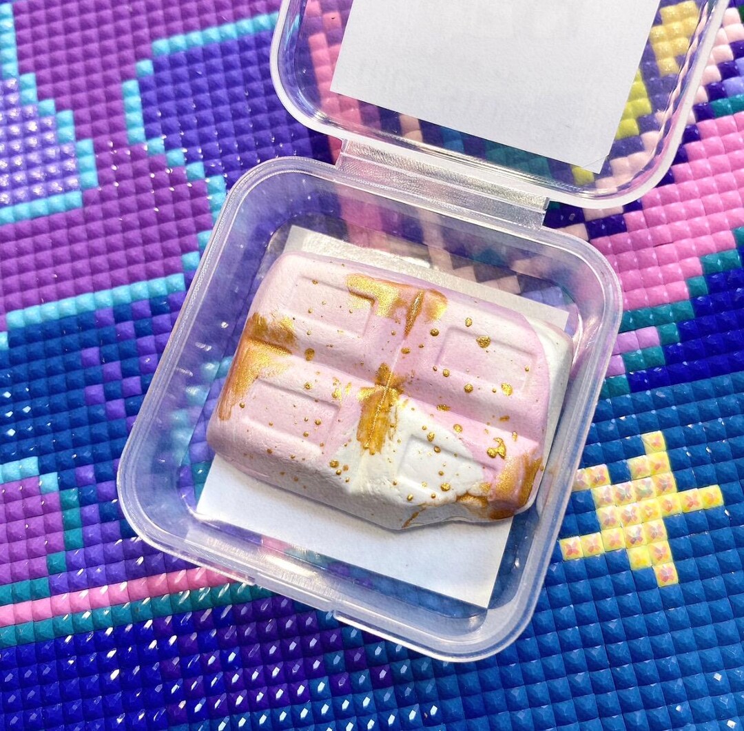 Thesstudios Scented Diamond Painting Putty Pink Marble Chocolate Bar ...