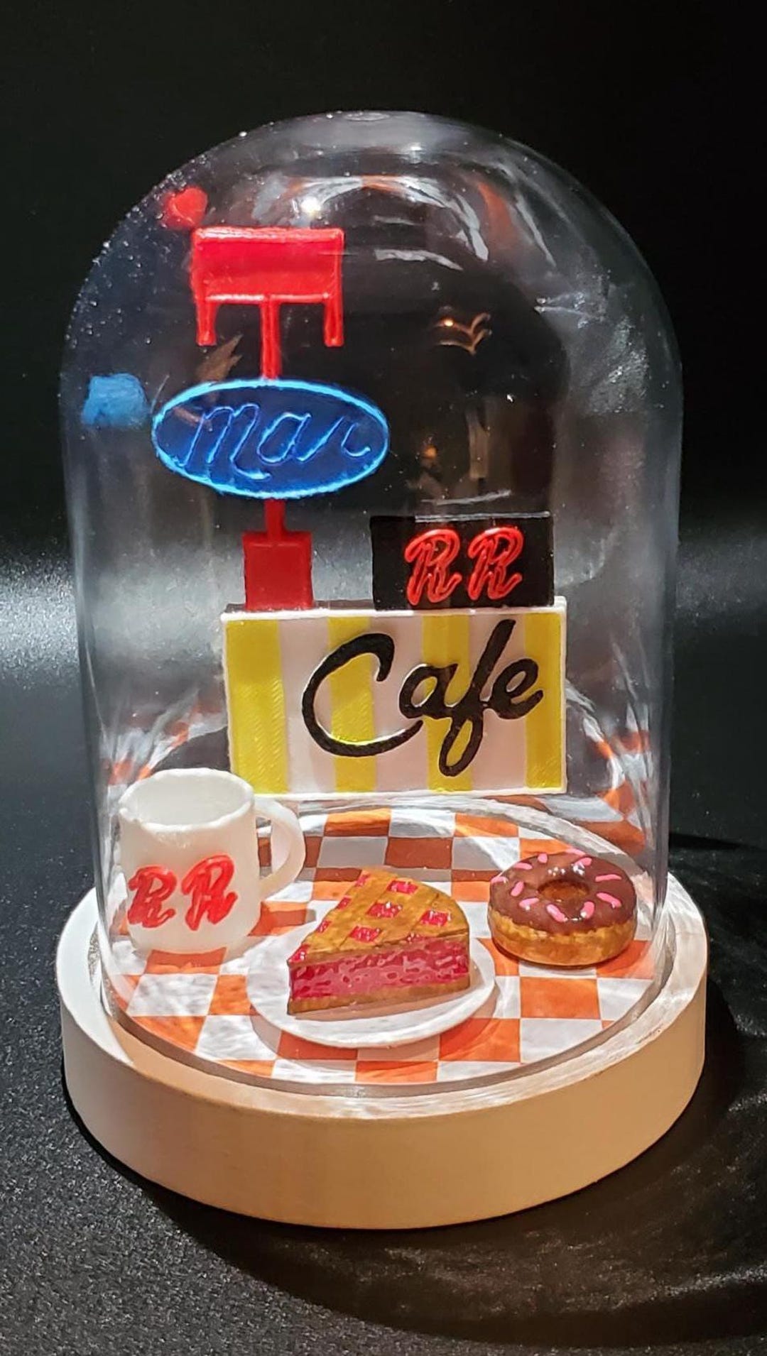 Twin Peaks Double R Diner Diorama on Wood Base W/ Dome (david Lynch ...