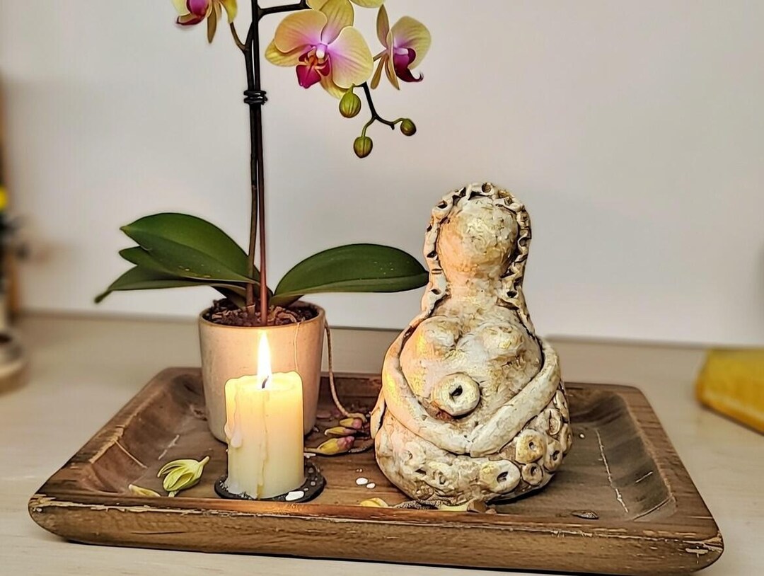 Wabi Sabi Modern Venus Statue: Hand Sculpted Unique Motherhood Clay ...