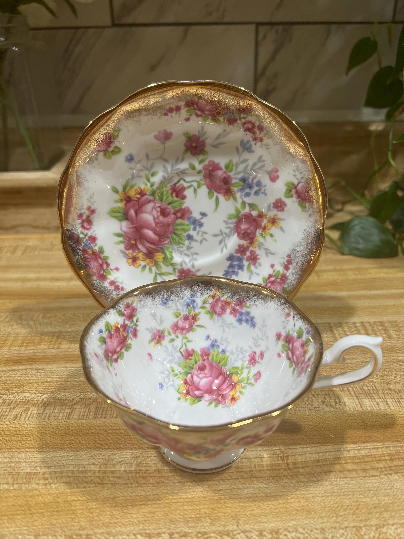 RARE! Royal Albert Gold Cabbage Pink Rose Tea Cup and Saucer Bone China ...