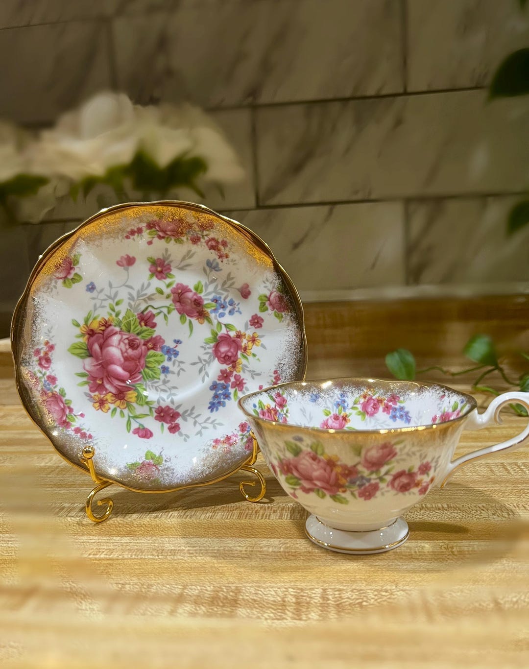 RARE! Royal Albert Gold Cabbage Pink Rose Tea Cup and Saucer Bone China ...