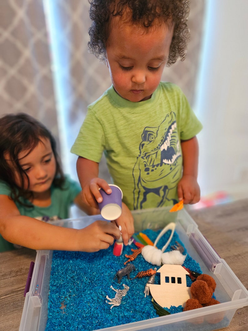 Noah and the Ark Sensory Bin, Noah and the Ark Bible Story Kit ...