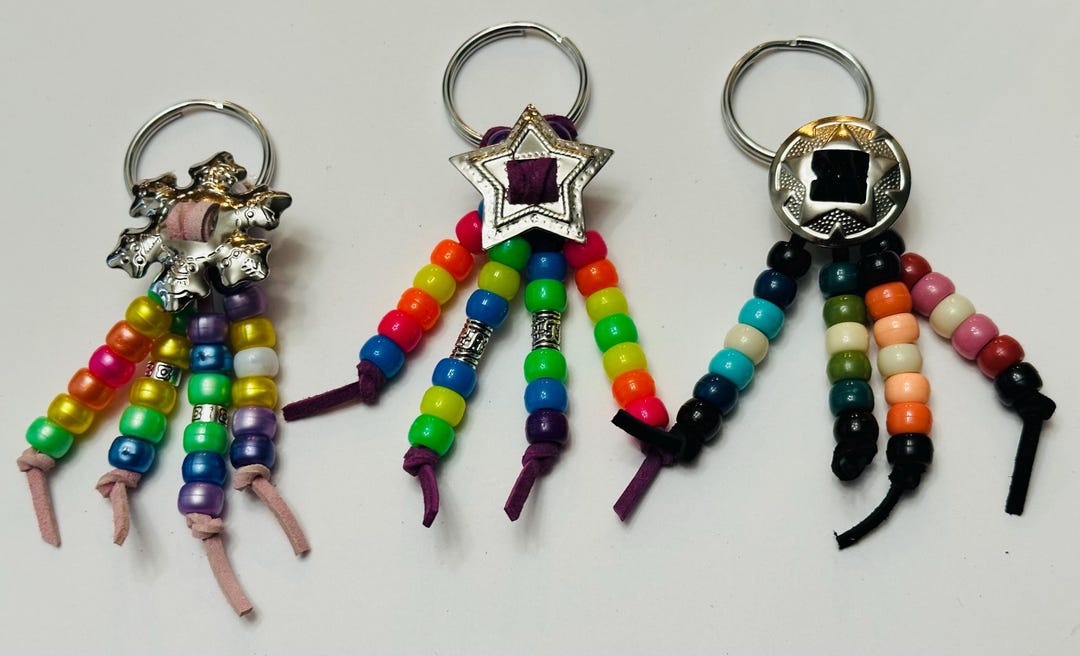 Spunky Indian Keychain, Leather, Plastic Pony Beads, Suede Lace (3 ...