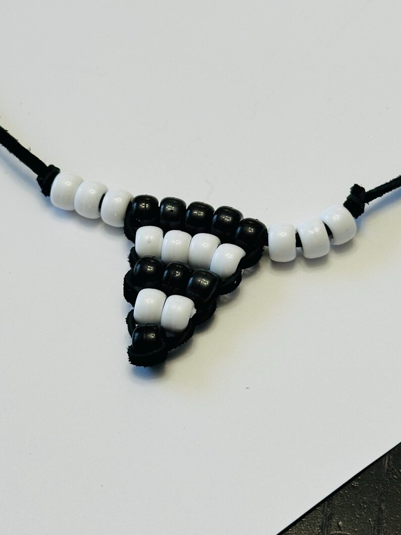 90s Pony Bead Necklace, Native American Influenced, Suede Lace and ...