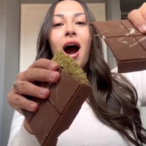 Viral Dubai Kunafa Pistachio Chocolate 335g XL SIZE Tempt. - Etsy