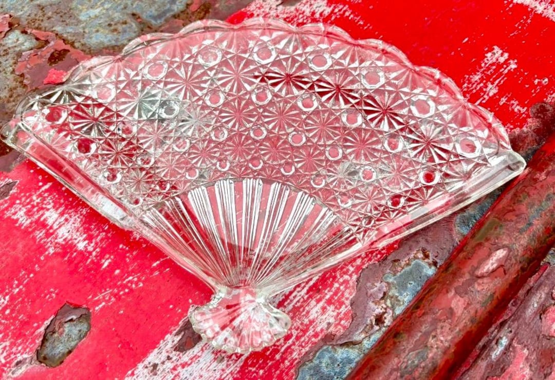 Vintage Fenton Fan Dish Daisy and Button Glass - Etsy
