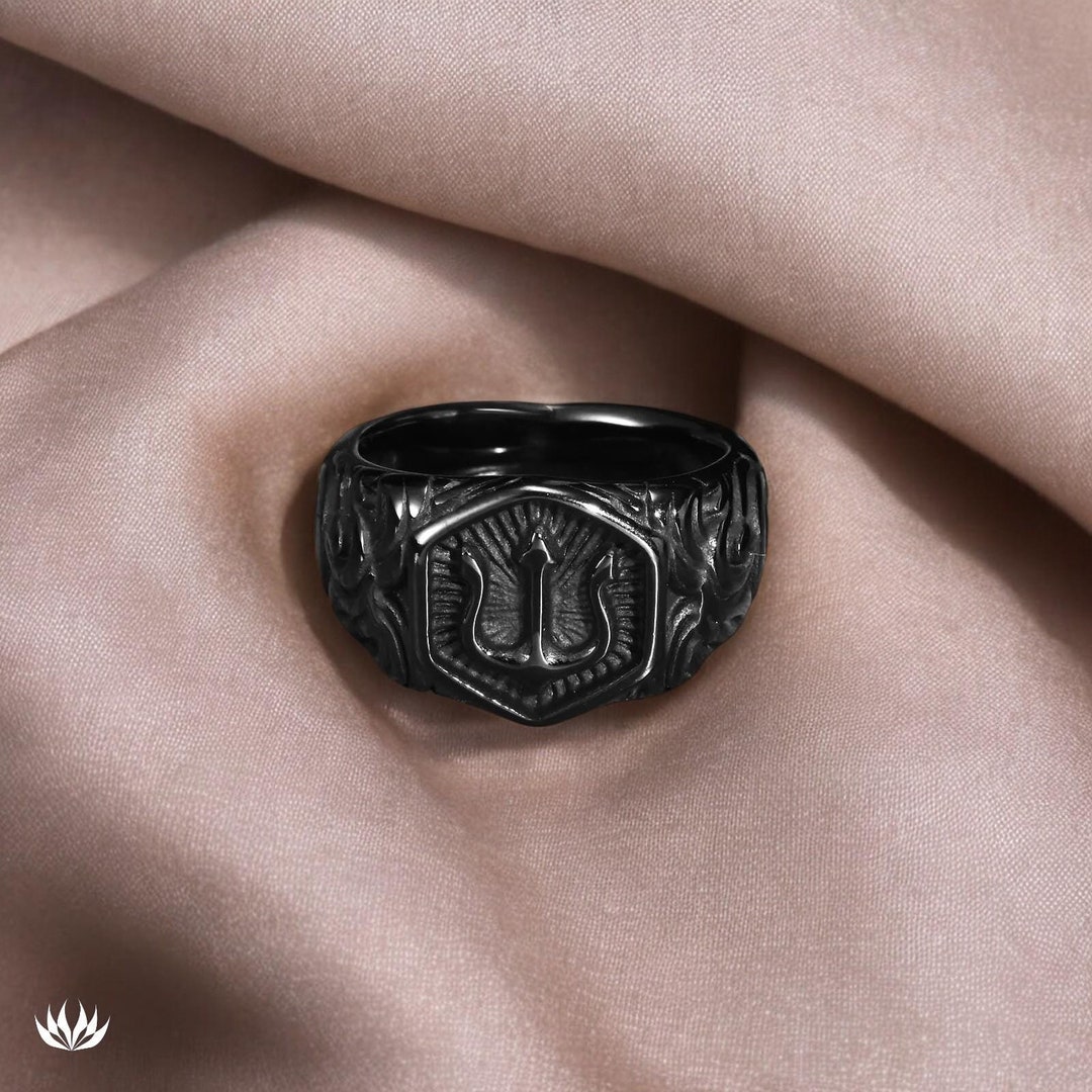 Trident Signet Ring for Men and Boys Black Stainless Steel Ring With ...
