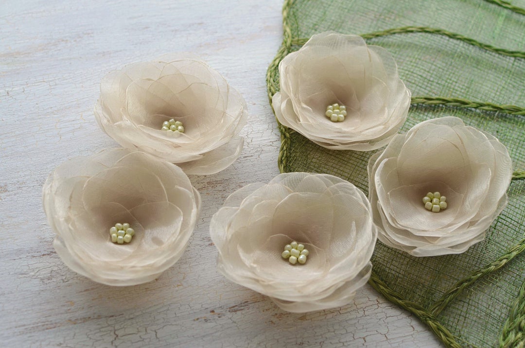 Water Lilies Handmade Organza Sew On Flower Appliques Fabric Flowers