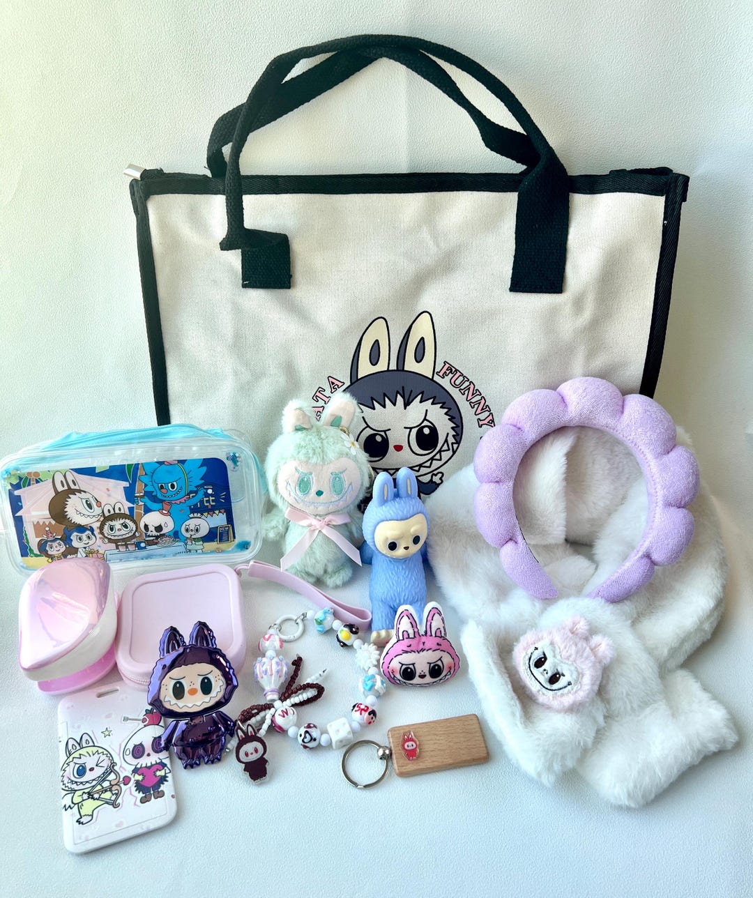 Labubu Bundle Set Labubu Bag, Plush, Phone Holder, Bag Charm & More ...