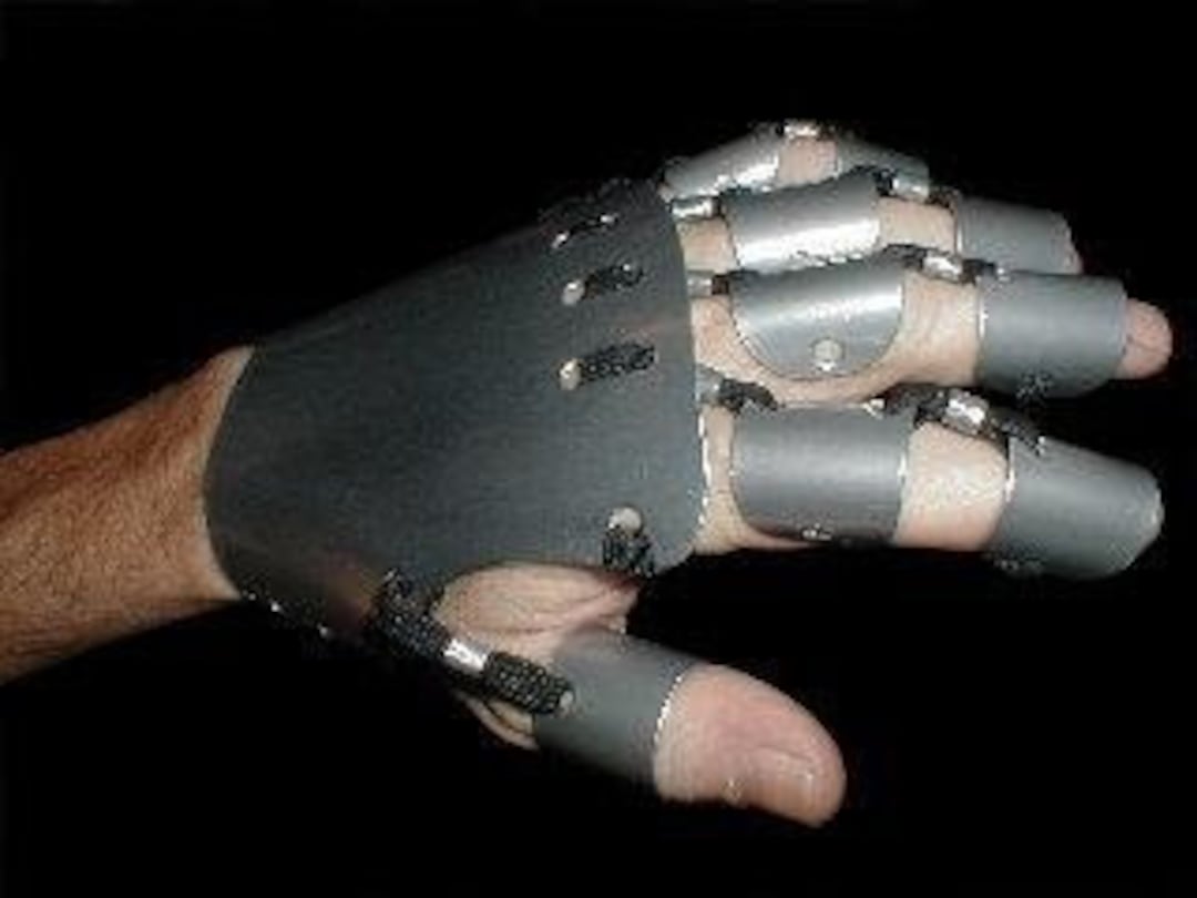 Single Heavy Metal Gauntlet - Etsy