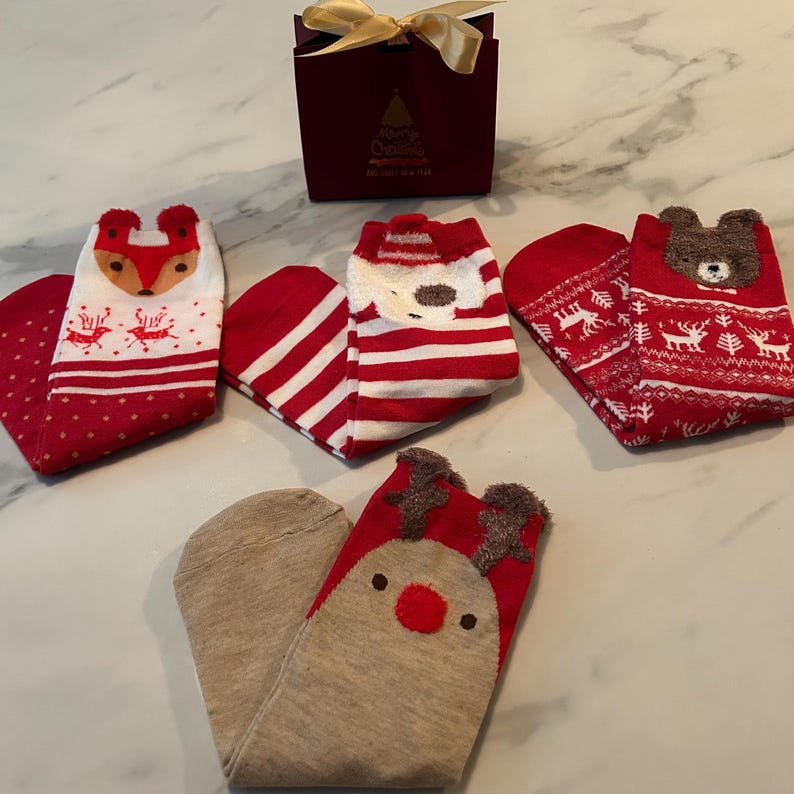 Christmas Table Favours With Gift - Etsy UK