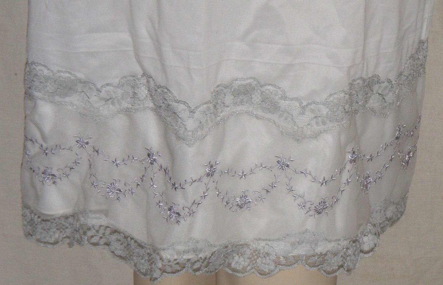 Vintage Van Raalte Embroidered Half Slip Suavette Size 32 Floral Lace ...