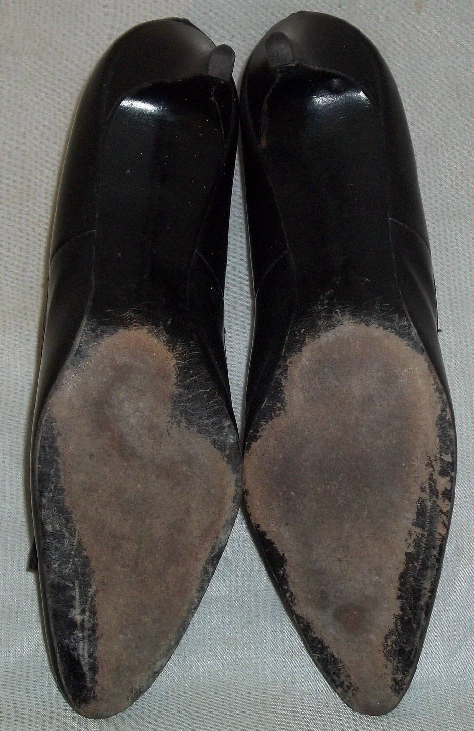 Vintage Risque Shoes Black Leather Pumps 8 AAA Bows - Etsy