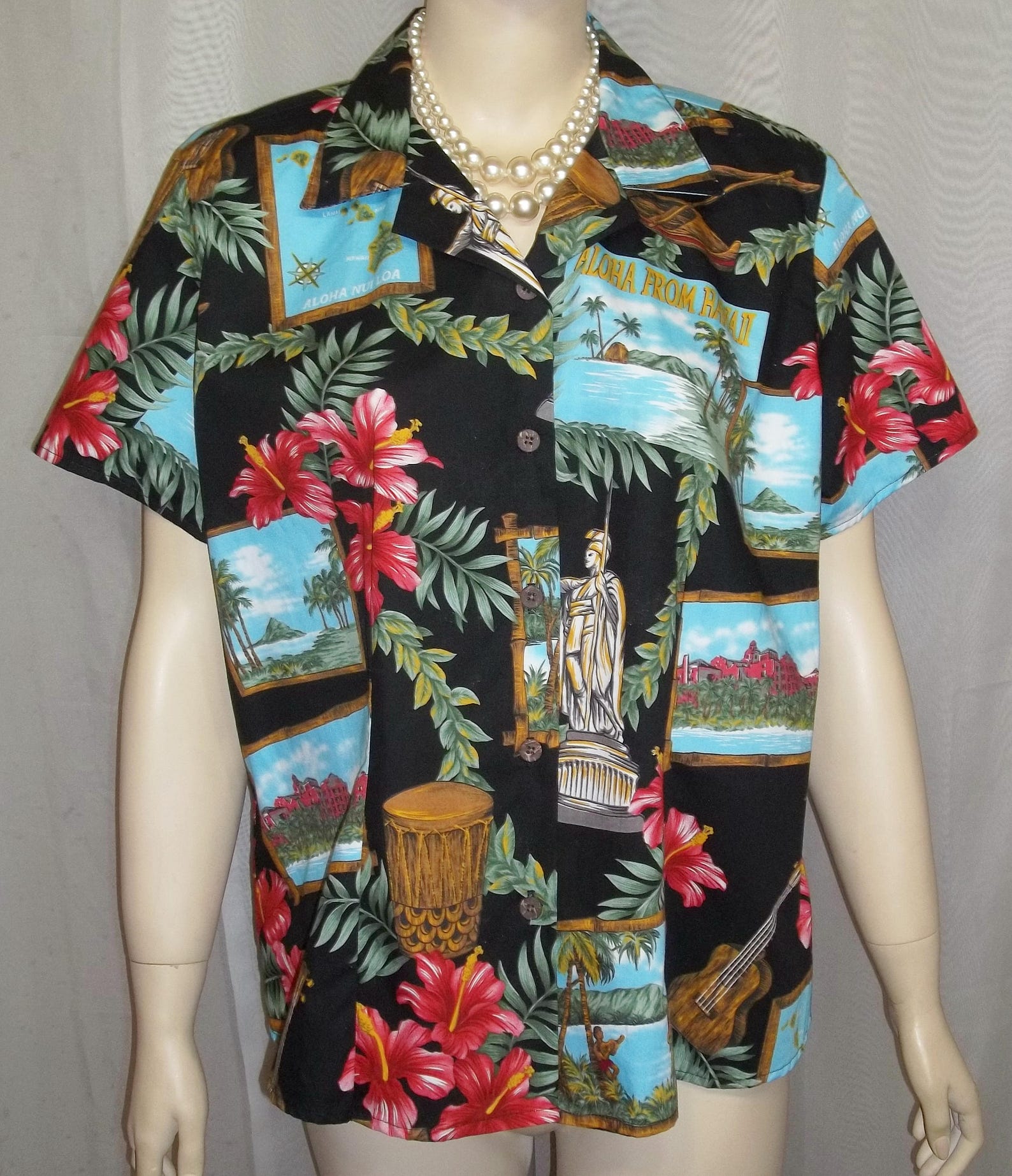 Vintage Womens Hilo Hattie Large Hawaiian Shirt Postcards Kamehameha