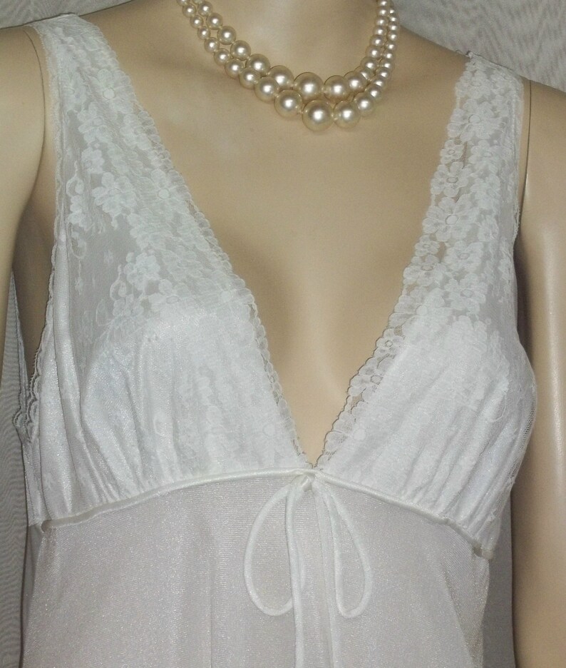 Vintage White Nylon Plunge Neckline Nightgown Medium Half Sweep Etsy