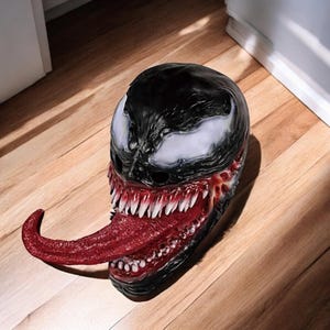 Realistic Venom Mask With Tongue Symbiote Monster Latex Cosplay Helmet ...