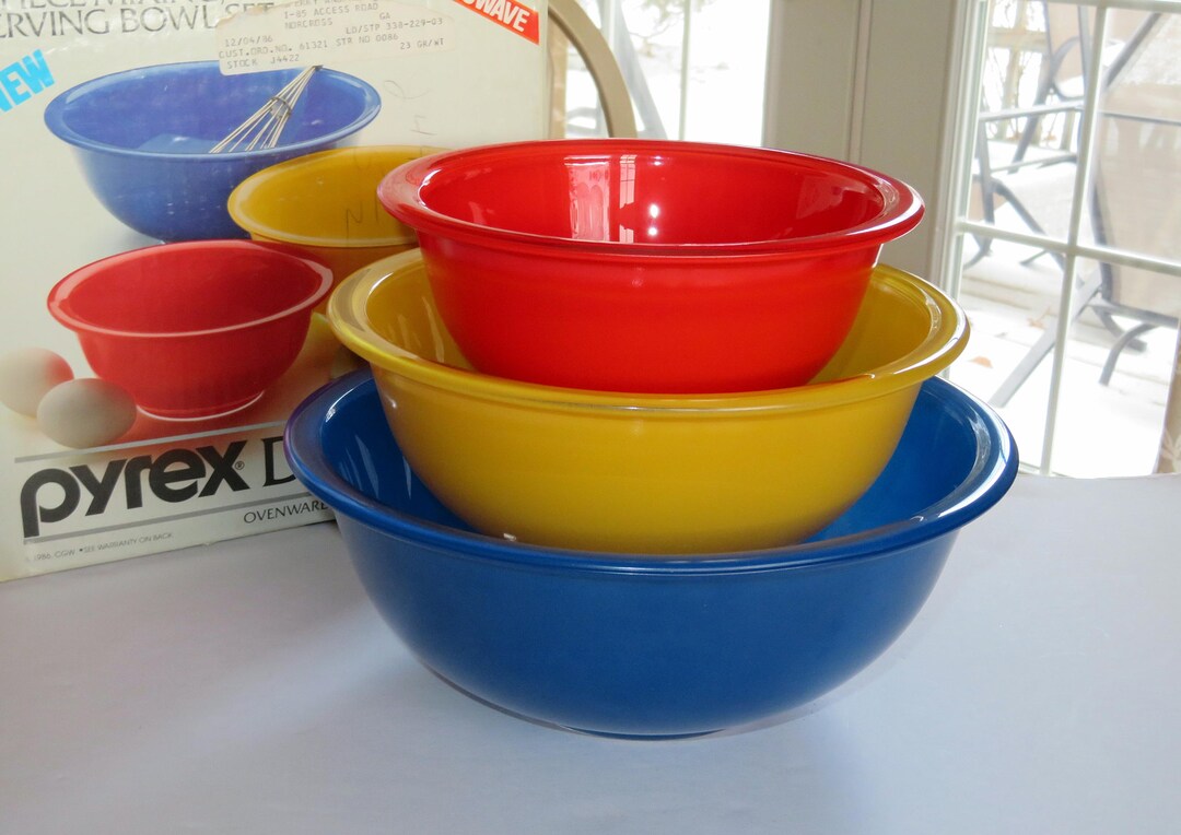 Pyrex Designs 3 Piece Mixing/serving Bowl Set, 430-45 Rainbow, Vintage ...