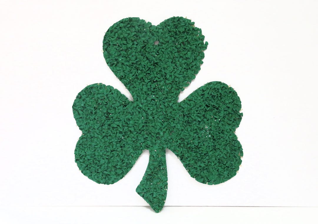 Shamrock Wall Hanging, Melted Plastic Popcorn Art, St. Patrick's Day ...