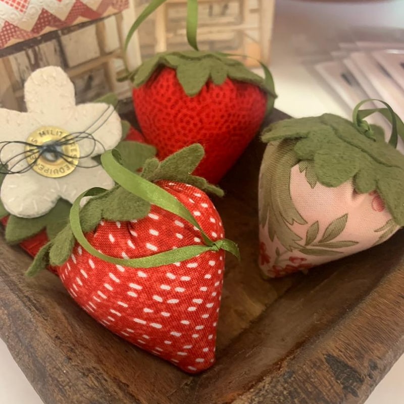 Strawberry Pincushion - Etsy