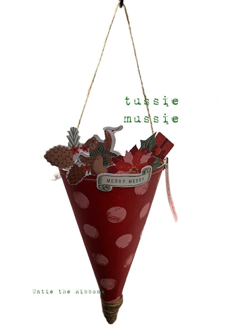 Tussie Mussie Chipboard Cone,large - Mittens and Mistletoe - Merry ...