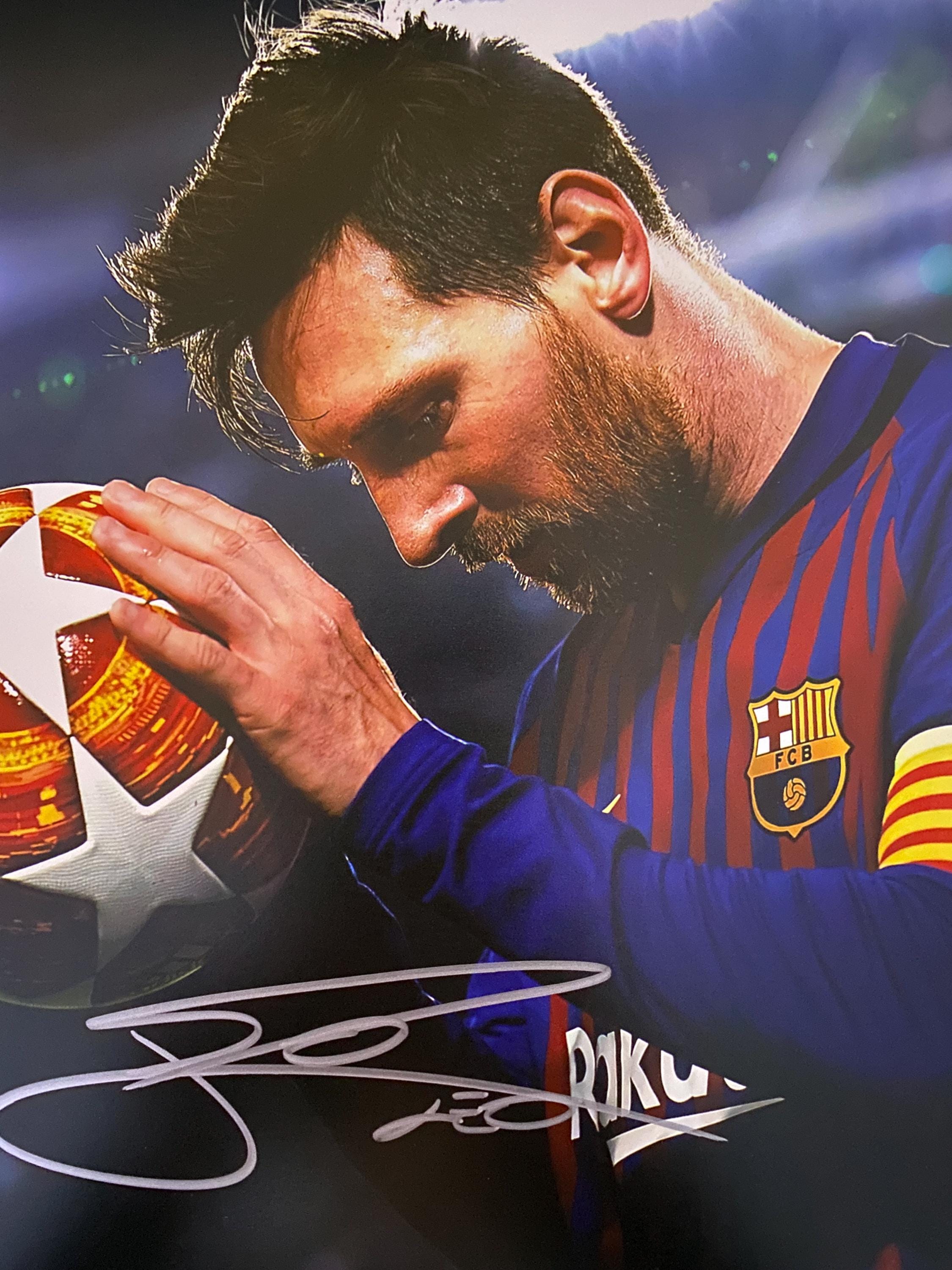 FC Barcelona Lionel Messi Original Autographed Photo Framed - Etsy