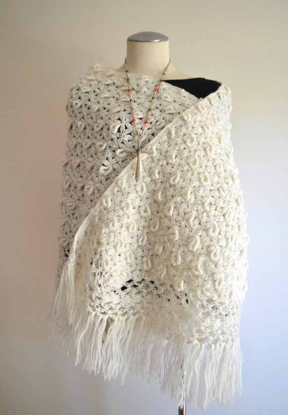 Off-white shawl - Gem