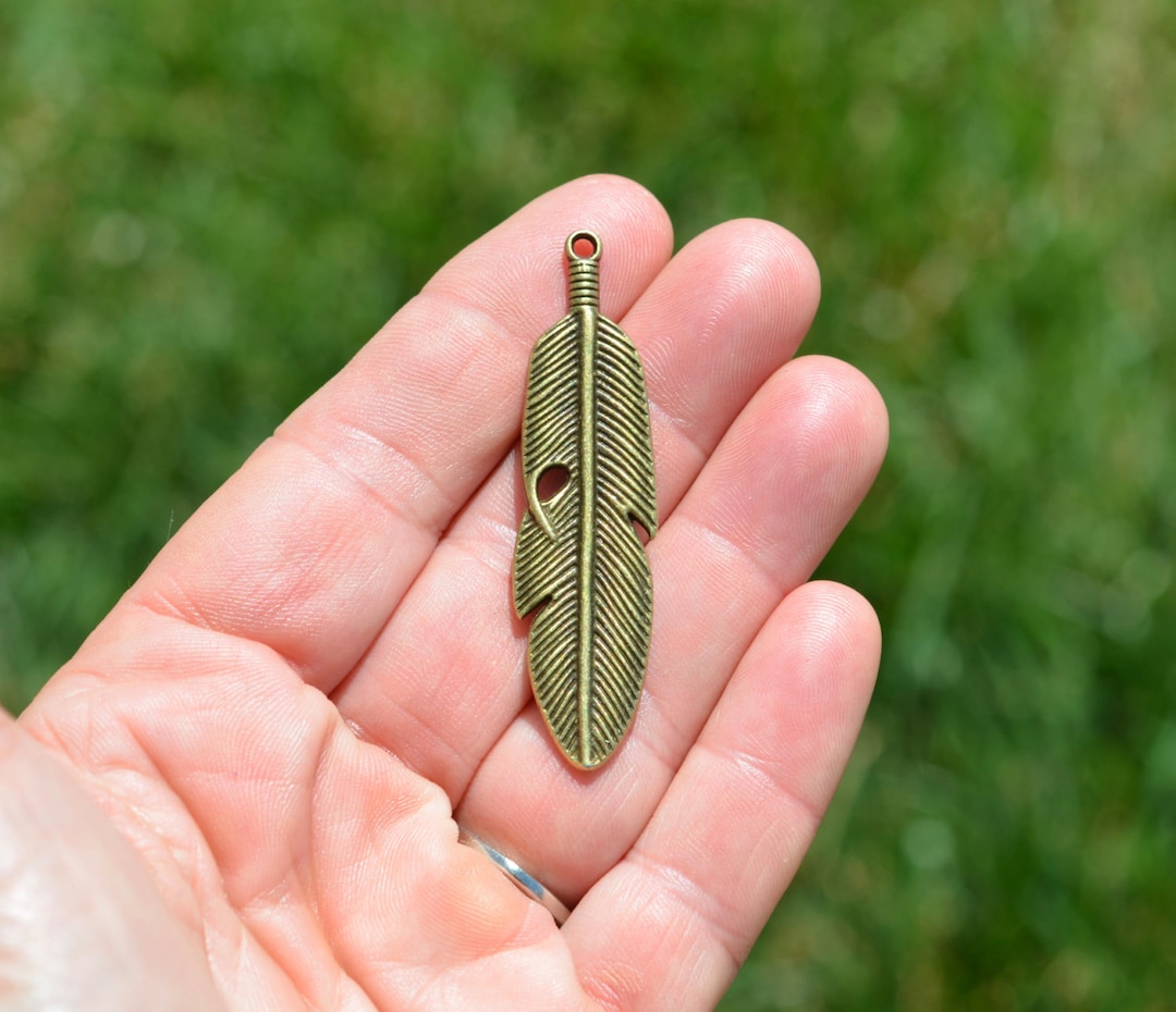 5 Large Feather Bronze Tone Charms BC3165 - Etsy