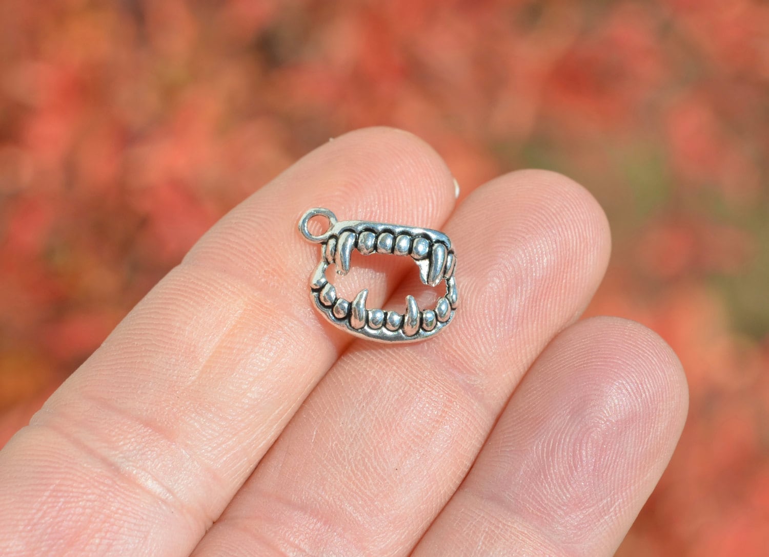 BULK 50 Vampire Teeth Silver Tone Charms SC1825 - Etsy