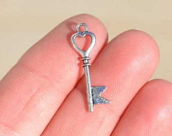6pcs Large Key Pendants Charms Home Heart Key Charms Antique - Etsy
