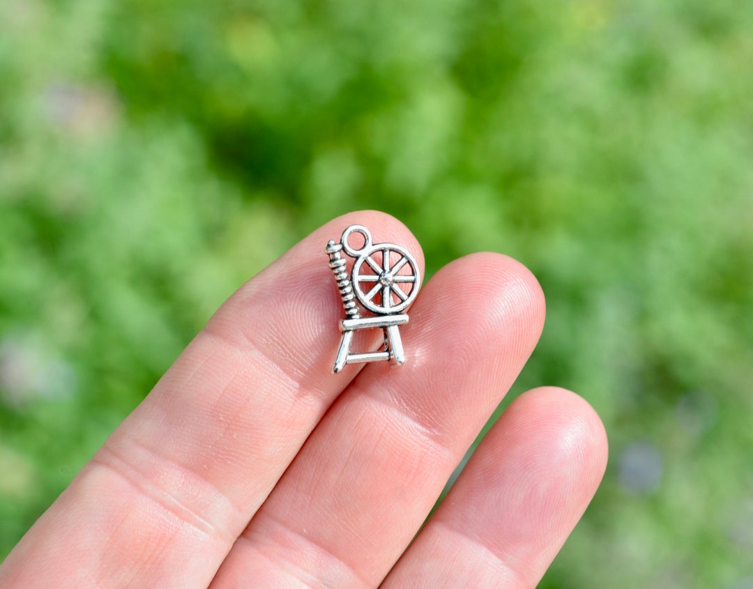 10 Spinning Wheel 3D Silver Tone Charms SC4070 - Etsy