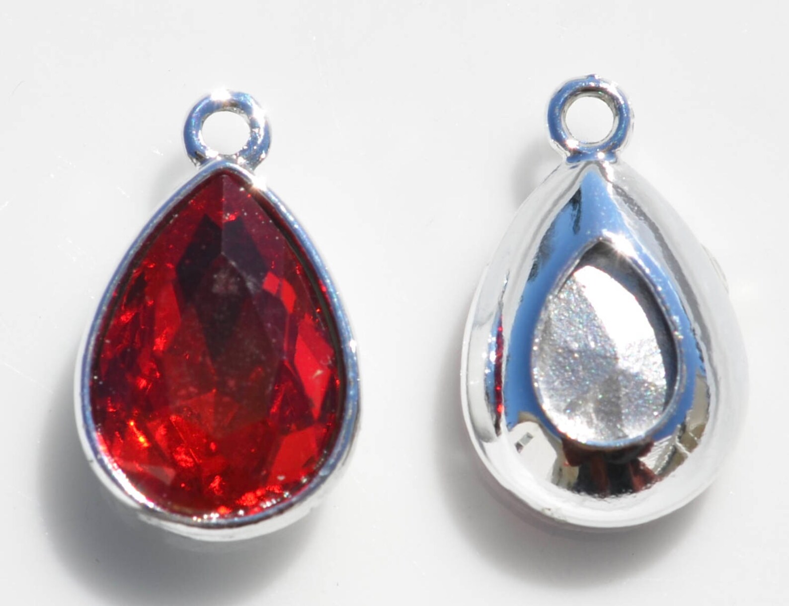 5 Dark Red Glass Birthstone Teardrop Charms SC5117 - Etsy