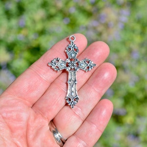BULK 20 Large Cross Silver Tone Pendants SC6234 - Etsy