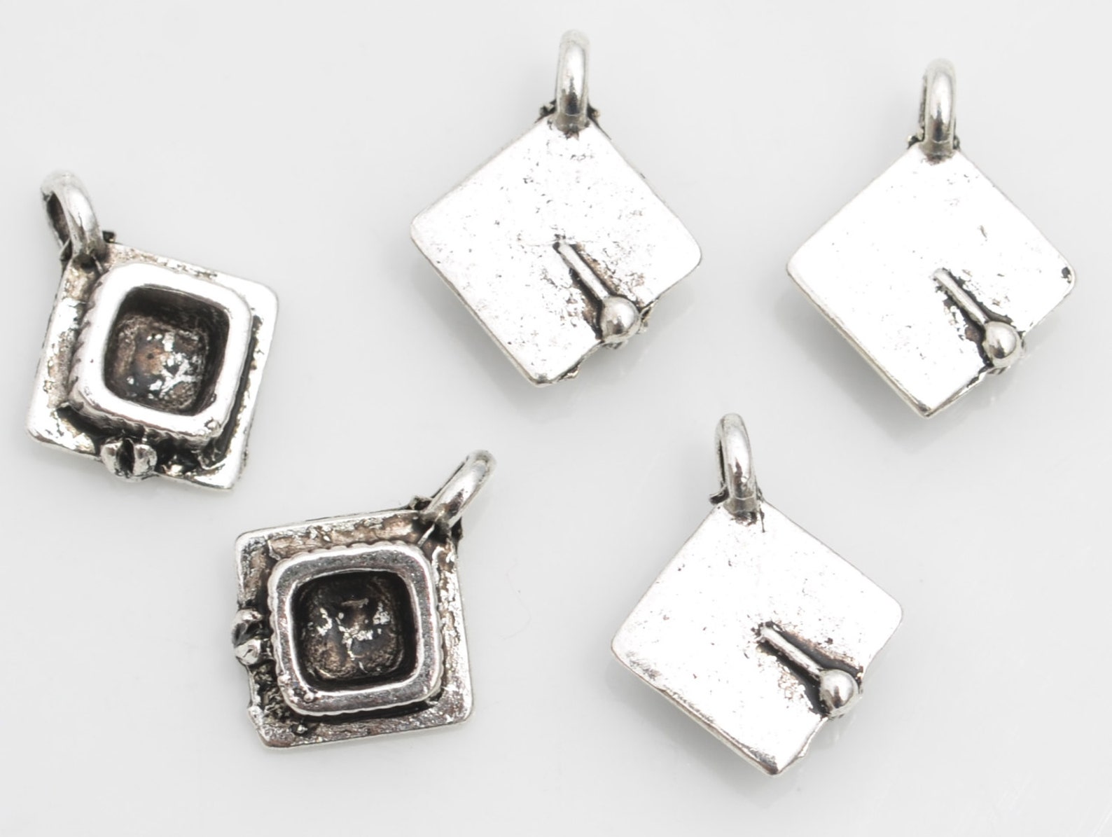BULK 20 Graduation Cap Silver Tone Charms SC2730 | Etsy