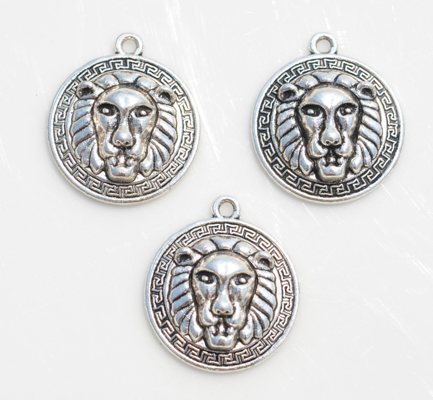 BULK 20 Silver Lion Charms SC3811 | Etsy